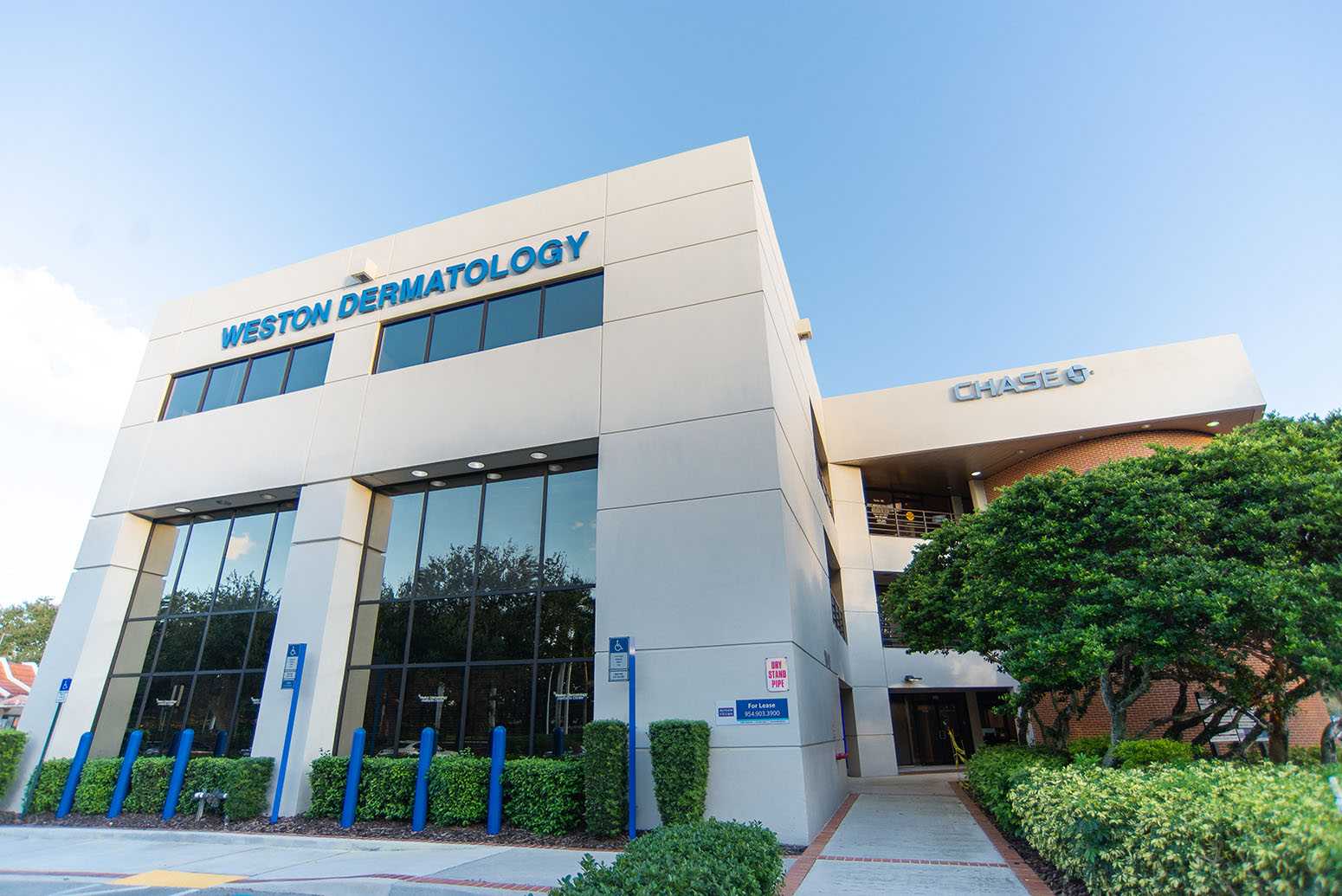 Avison Young closes $9M sale of 25,482-square-foot office building in ...